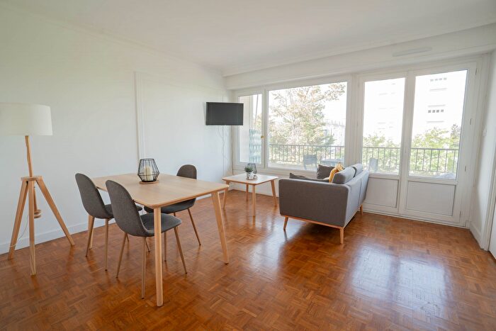 Appartement 5 pièces à vendre - Angers, Roseraie