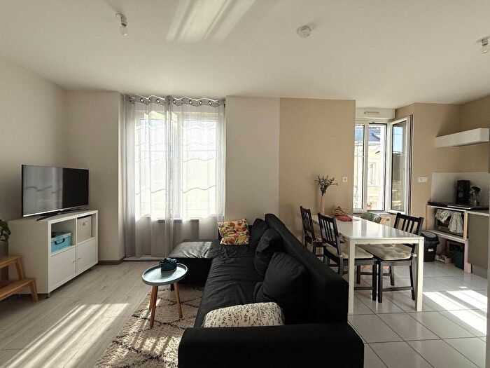 Appartement à louer - Saint Serge-Ney-Chalouère, Angers - 3 pièces - 2 chambres