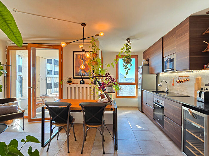 Appartement 3 pièces à vendre - Paris 18ème, Porte de la Chapelle, Charles Hermite, Evangile