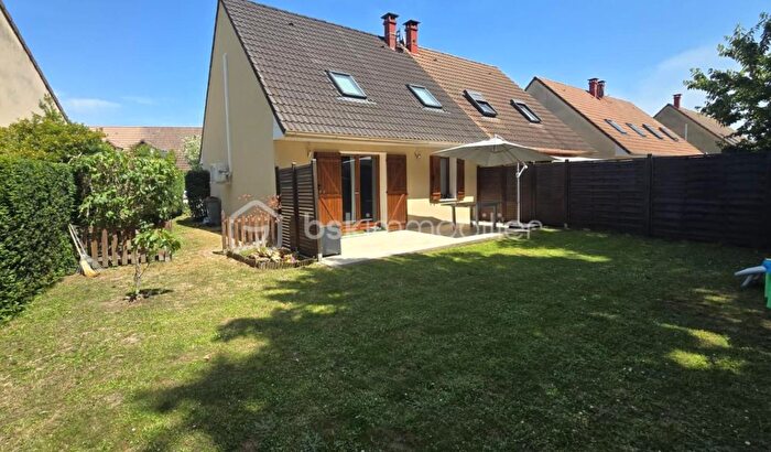 Maison 4 pièces à Dammarie-les-Lys, Petit Dammarie, Croix Saint-Jacques, à vendre