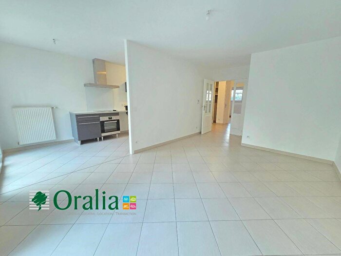 Appartement à louer - Championnet-Caserne de Bonne, Grenoble - 3 pièces - 2 chambres