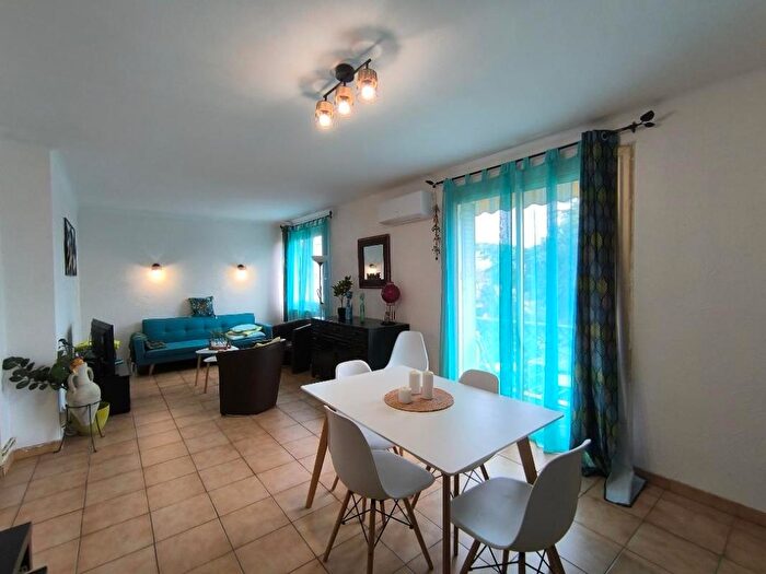 Appartement à vendre - Nîmes, Gare - 4 pièces - 3 chambres