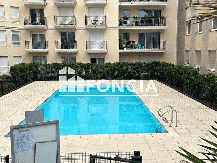 Saint Augustin, Tauzin, Alphonse Dupeux, Bordeaux : Appartement 3 pièces à louer