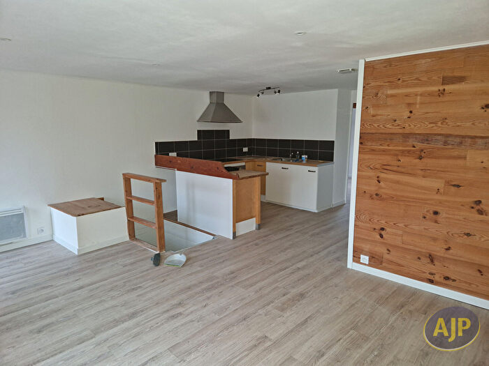 Appartement à louer - Cussac-Fort-Médoc - 3 pièces - 2 chambres