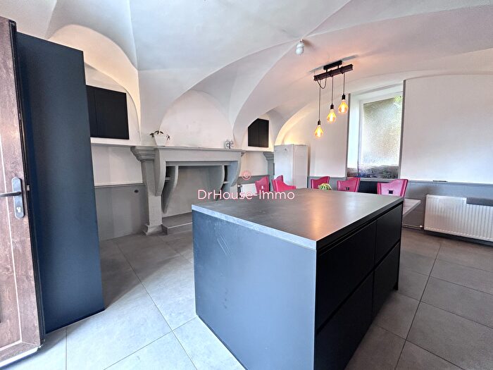 Maison 7 pièces à Sainte-Paule, à vendre