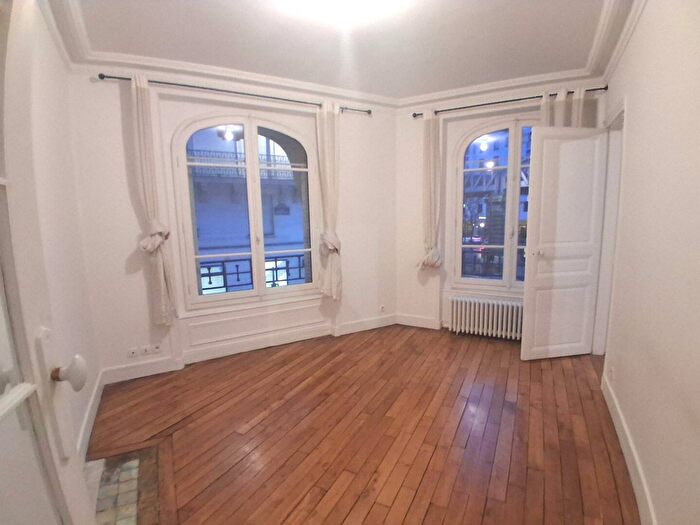 Appartement 4 pièces à louer à Paris 15ème arrondissement