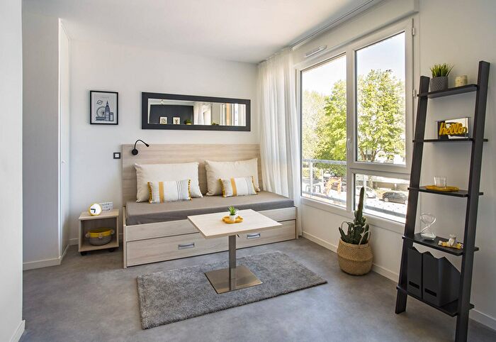 Appartement 1 pièce à louer à Centre, Écully