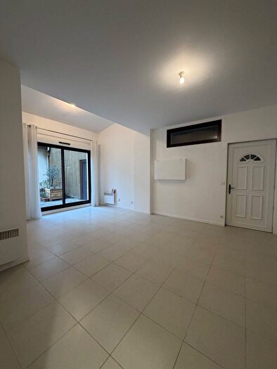 Appartement à louer - Bas Montreuil-Bobillot - 2 pièces - 1 chambre