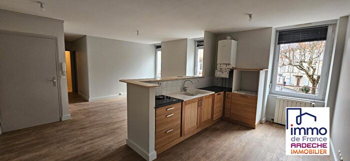 Appartement à louer - Privas - 4 pièces - 3 chambres