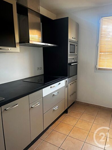 Appartement à louer - Sevran, Centre-ville, Perrin - 3 pièces - 2 chambres