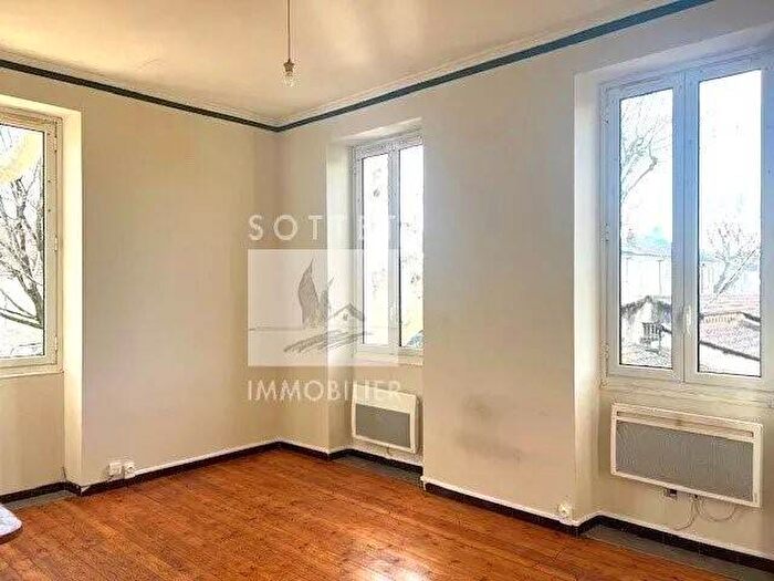 Appartement à louer - Est, Bollène - 2 pièces - 1 chambre