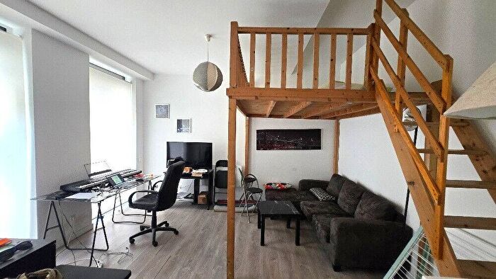 Appartement à louer - Place dArmes et du Barlet, Douai - 1 pièce