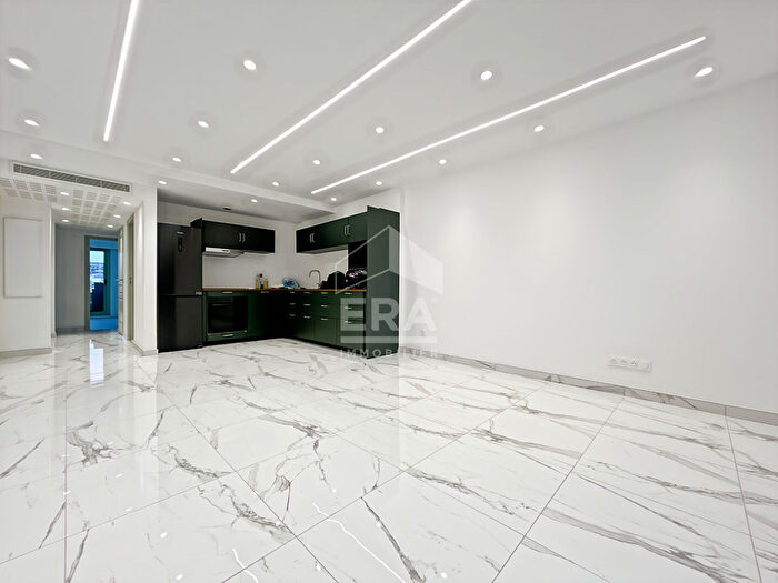 Appartement à vendre - Marseille er , Saint-Charles - 4 pièces - 3 chambres