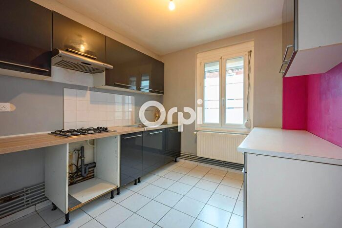 Maisons à vendre et appartements à louer - 3