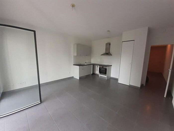 Appartement 2 pièces à Ambarès-et-Lagrave, Centre-ville, Lagrave, Les Erables, Chêne Vert, à louer