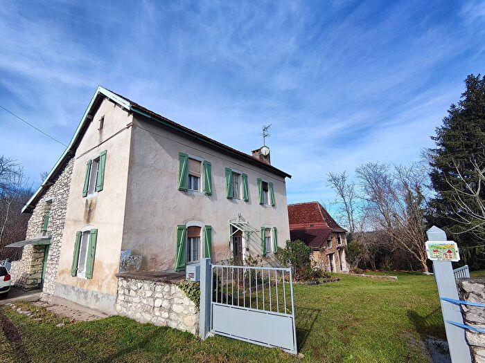 Salies-de-Béarn : Maison 10 pièces à vendre