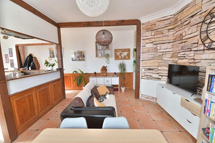 Maison à vendre - Aspiran - 5 pièces - 3 chambres