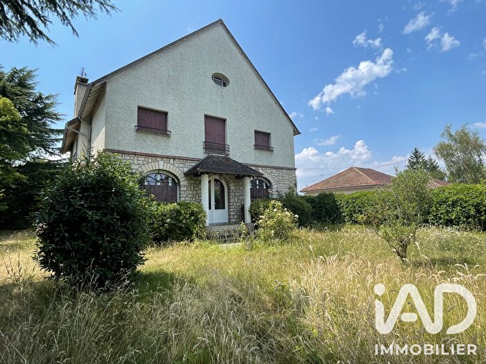 Montigny-sur-Loing : Maison 9 pièces à vendre