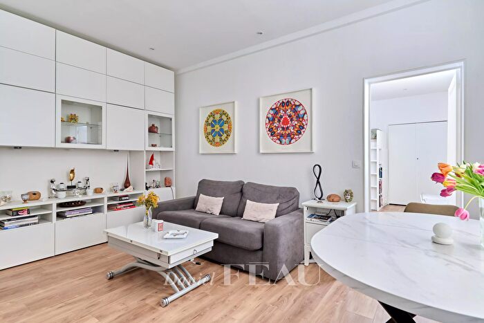Appartement 2 pièces à Paris 7ème, Saint-Thomas dAquin, Bac, Musée dOrsay, à vendre