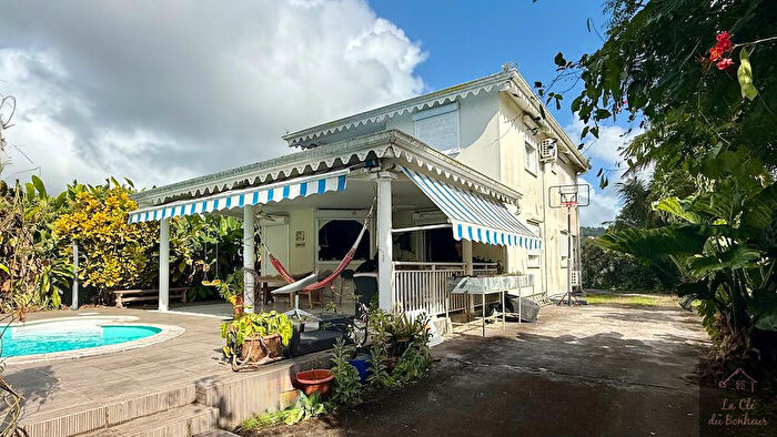 Maison à vendre - Rivière-Salée - 5 pièces - 3 chambres