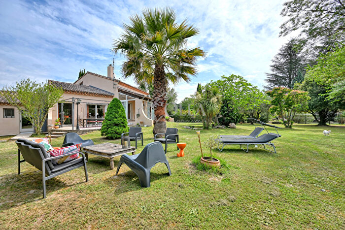 Maison 6 pièces à Uzès, à vendre