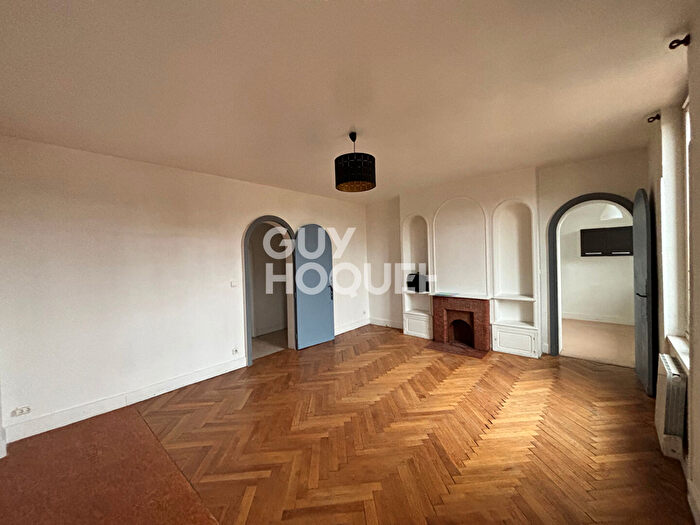Appartement à louer - Albi, Centre-ville - 3 pièces - 2 chambres