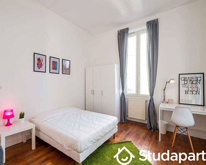 Appartement à louer - Montchat, Lyon ème arrondissement - 1 pièce - 1 chambre