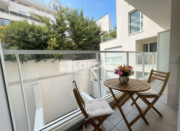 Appartement à vendre - Issy-les-Moulineaux, Centre-ville, Corentin Celton, Les Varennes - 3 pièces - 2 chambres