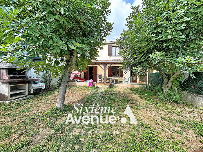 Maison 5 pièces à vendre à Décines-Charpieu, Bonneveau