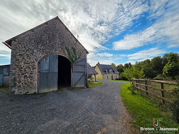 Maison à vendre - Saint-Jean-sur-Erve - 6 pièces - 5 chambres