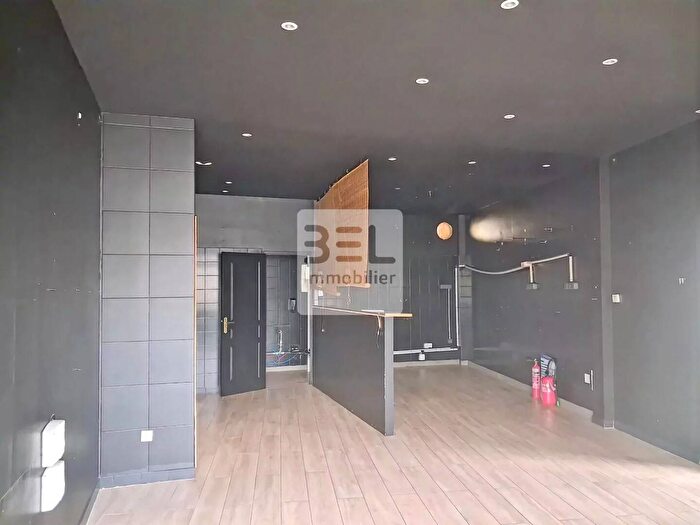 Appartement à louer - Centre Ville, Bagnols-sur-Cèze - 1 pièce