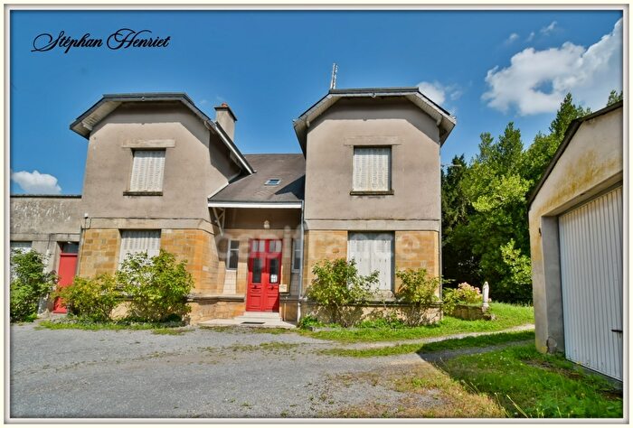 Maison à vendre - Vouziers - 10 pièces - 6 chambres