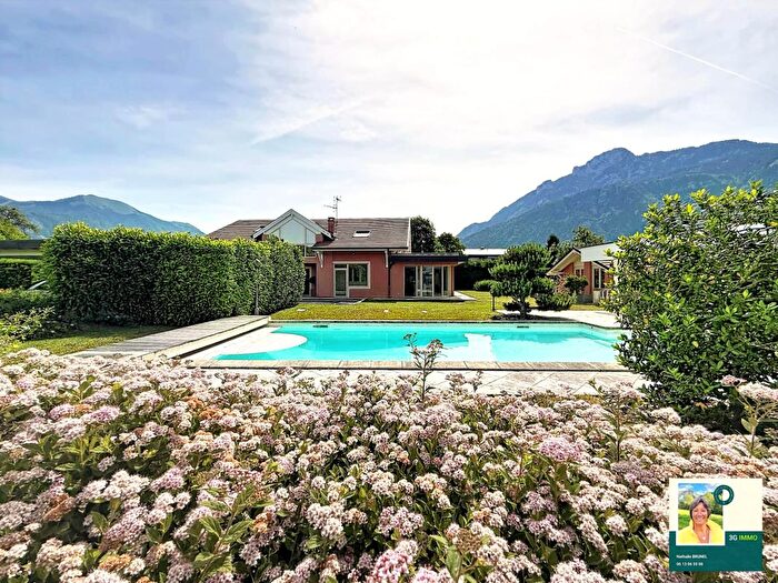 Maison 10 pièces à vendre à Saint-Pierre-en-Faucigny