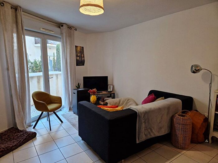 Appartement à louer - Bourg-Charité, Narbonne - 2 pièces - 1 chambre