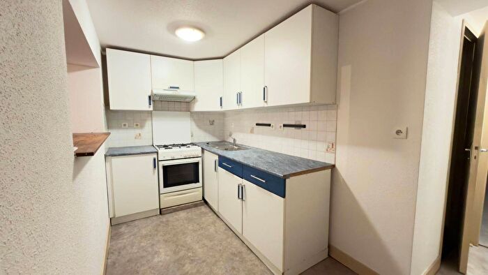 Appartement à louer - Est, Saint-Junien - 2 pièces - 1 chambre