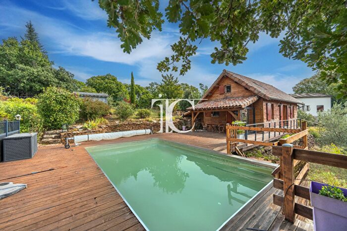 Maison à vendre - Aujac - 4 pièces - 2 chambres