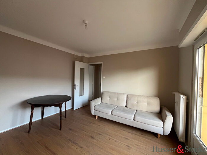 Strasbourg, Montagne Verte : Appartement 4 pièces à louer