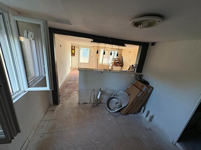 Lisieux, Trevett, Quatre Sonnettes - Maison 4 pièces à vendre