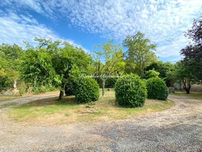 Maison 5 pièces à Vallans, à vendre