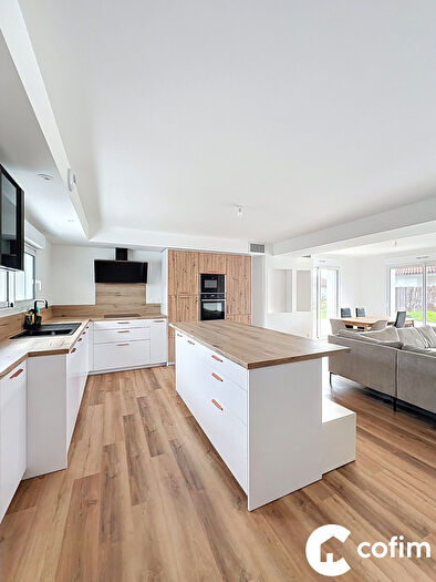 Maison à vendre - Mouguerre - 6 pièces - 5 chambres