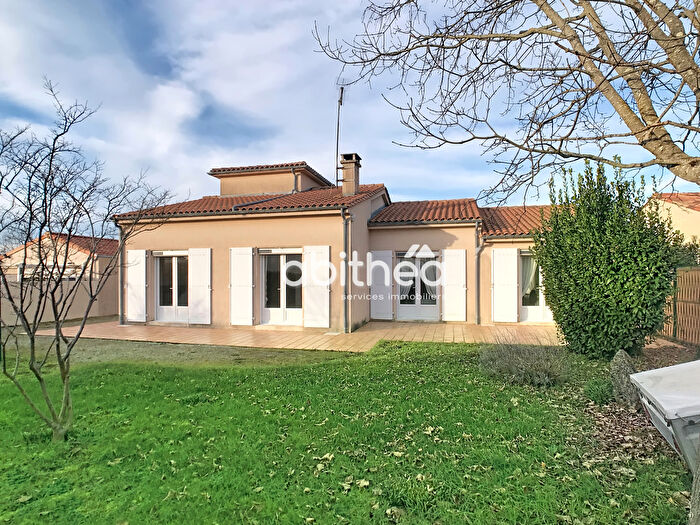 Maison à vendre - Puymoyen - 4 pièces - 2 chambres