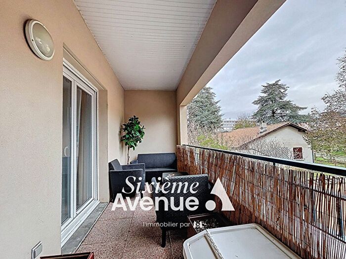 Appartement à louer - Bonneveau, Décines-Charpieu - 3 pièces - 2 chambres