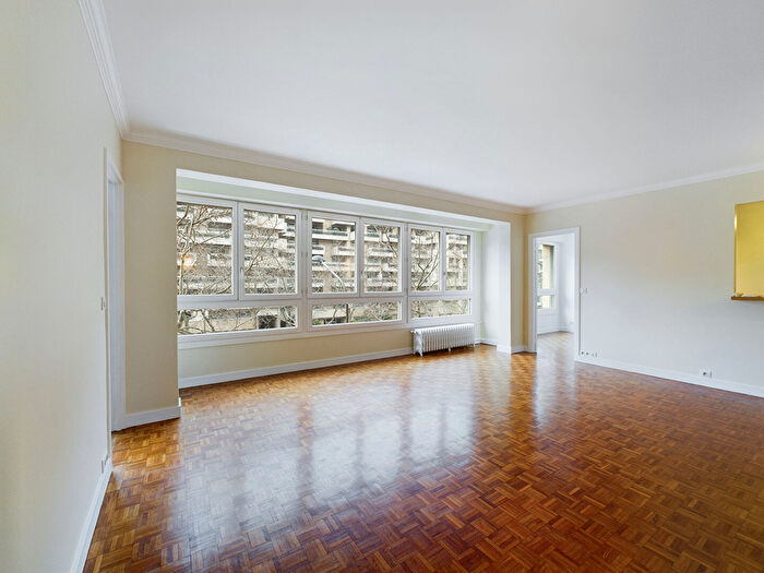 Appartement à vendre - Paris e  - 3 pièces - 2 chambres