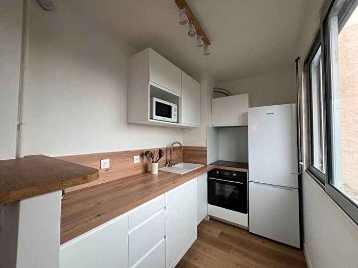 Appartement 2 pièces à Amiraux-Simplon-Poissonniers, Paris 18ème arrondissement, à louer