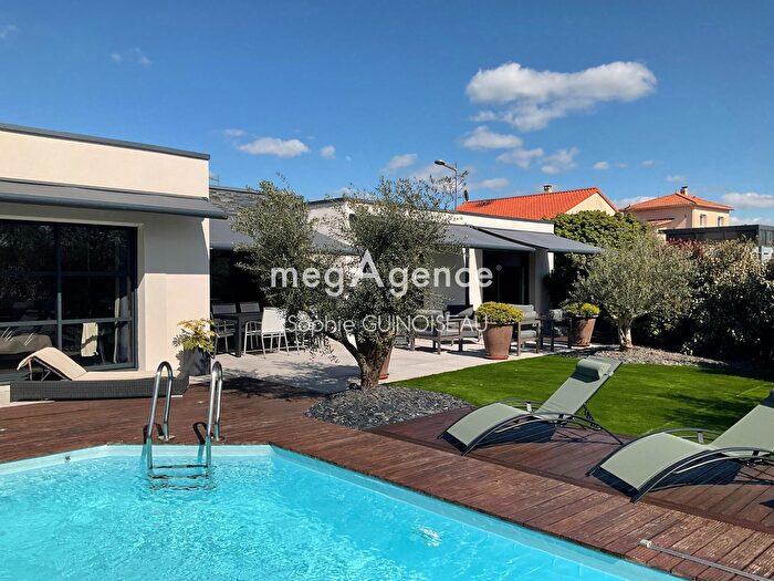 Maison à vendre - Cholet, Choletière - 6 pièces - 4 chambres