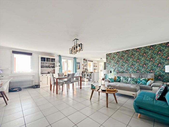 Appartement à vendre - Fréjus, Centre-ville - 4 pièces - 3 chambres