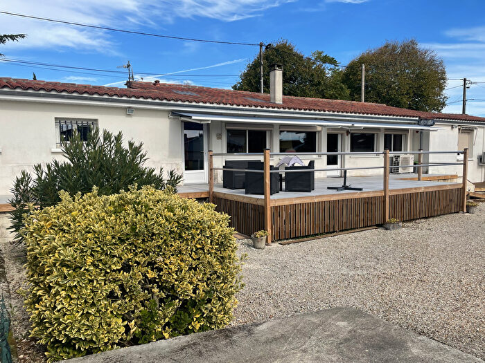 Maison à vendre - Cognac, Champ de Foire - 7 pièces - 2 chambres