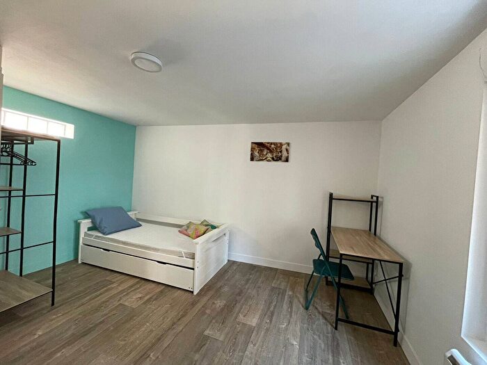 Appartement à louer - Coteaux Ouest-Pasteur, Rouen - 1 pièce