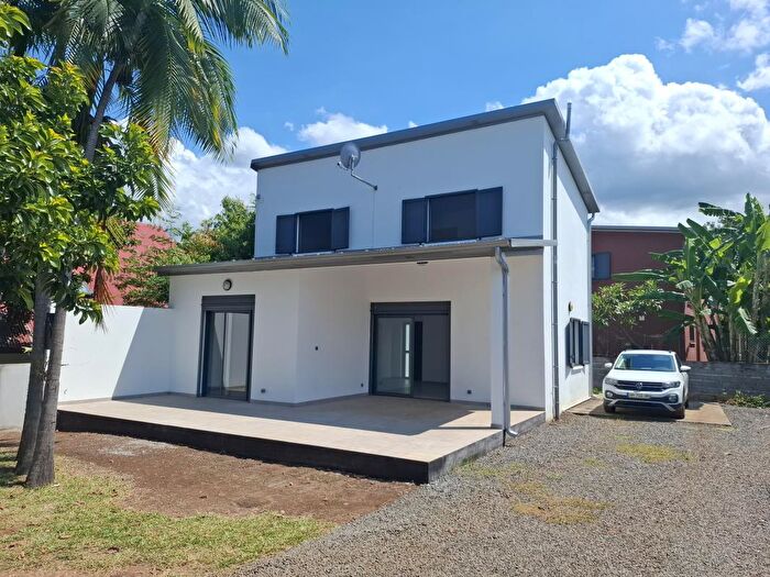 Maison à louer - Saint-Louis, La Rivière, Ouaki - 4 pièces - 3 chambres