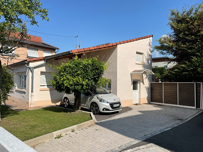 Maison à vendre - Mulhouse, Bourtzwiller - 6 pièces - 3 chambres